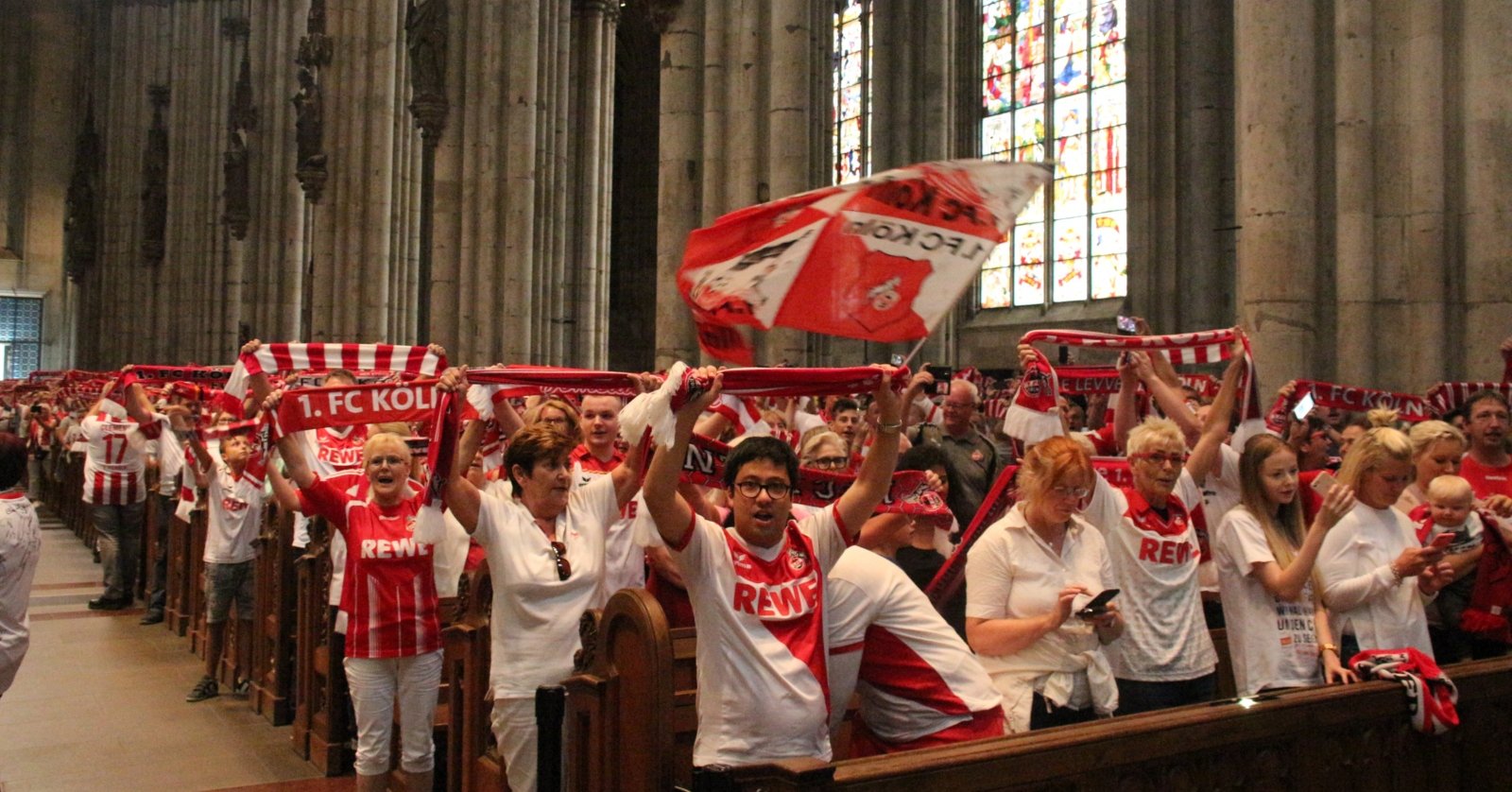 Andacht im Kölner Dom zum Start der Fußball-Bundesliga