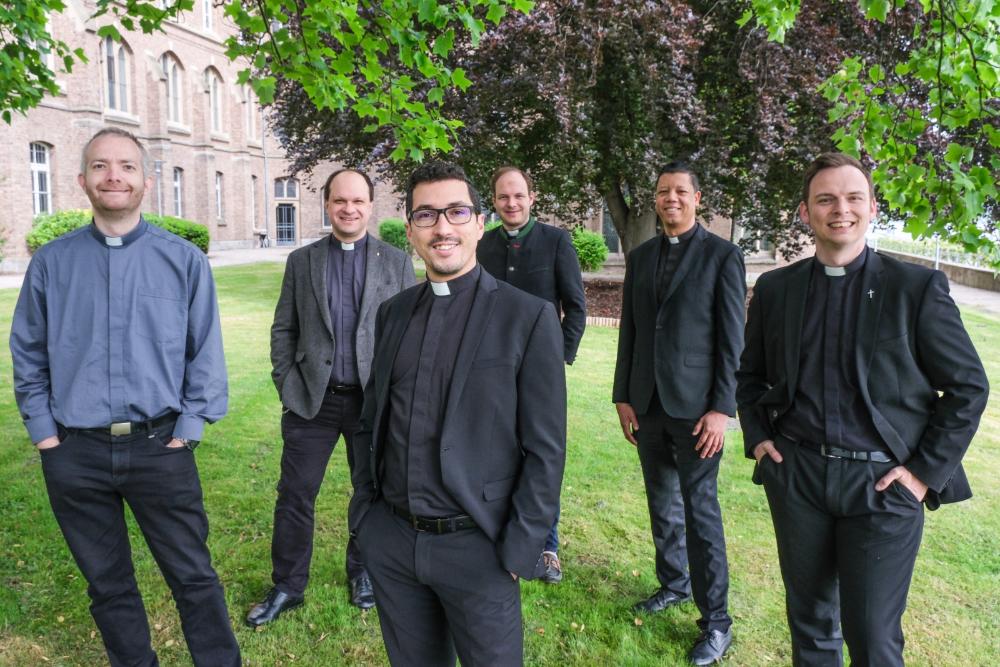 Priesterweihe am 16. Juni 2023 im Kölner Dom | Erzbistum Köln