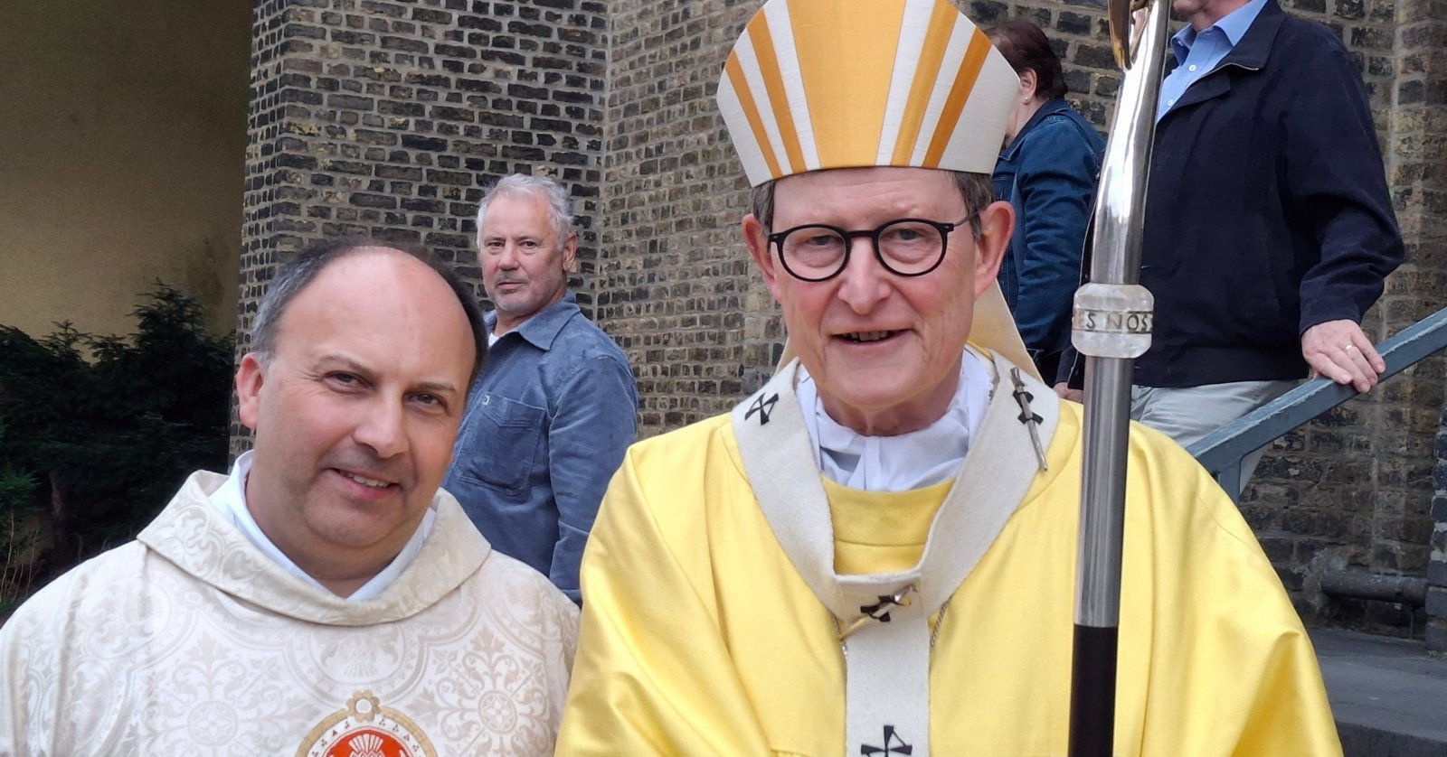 Pfarrer Thomas Kuhl in sein neues Amt als Stadtdechant in Solingen eingeführt