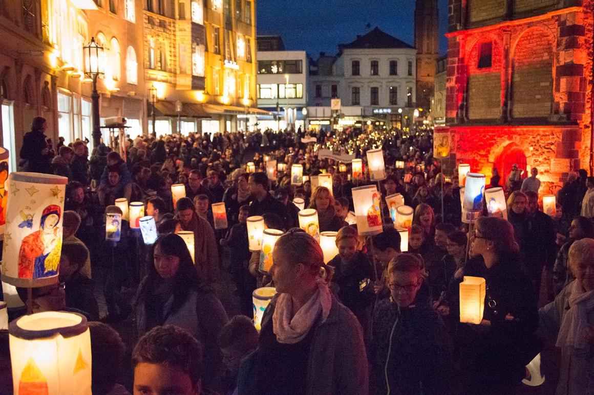 Kirchliche Feste schnell und einfach in Infografiken erklärt