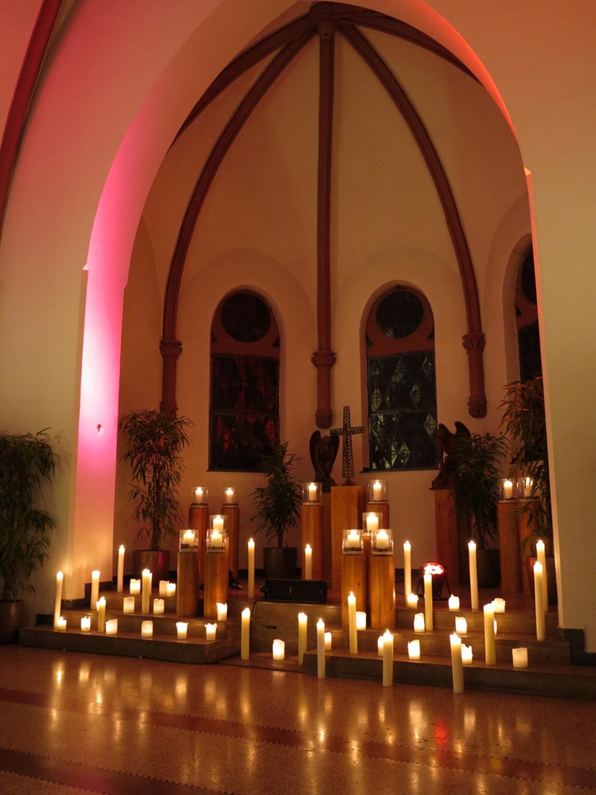 Feiertag Allerheiligen: Ursprung und Bräuche am 1. November